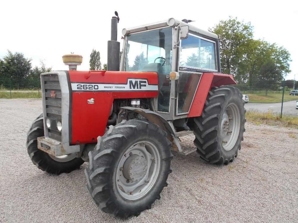 Tractor Massey Ferguson 2620 - Ano: 1982 - R$18000 - Agroads